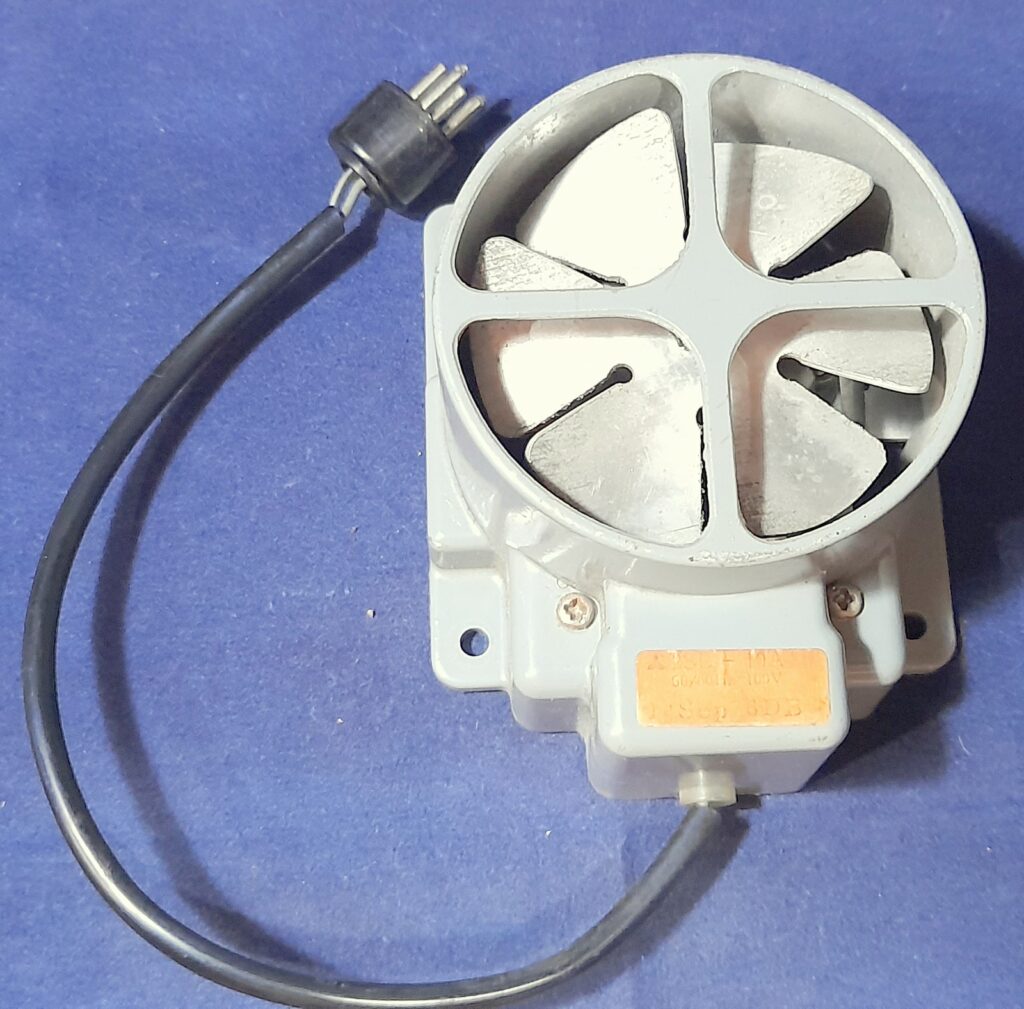 Yaesu FT-101E Original 2SB Fan Used